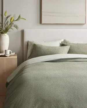 Quince Organic Luxe Honeycomb Duvet Cover Set - Olive