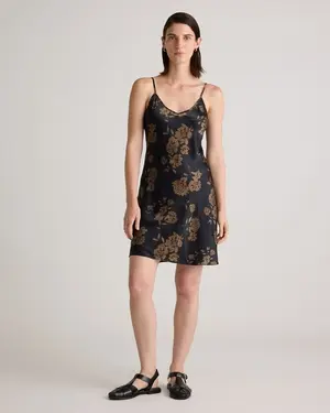 Quince V Neck Day Dresses