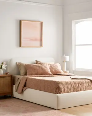 Quince Curved Bed In Performance Linen
