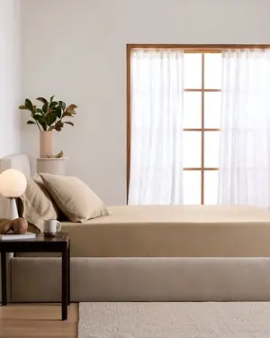 Quince European Linen Fitted Sheet Set - Toffee