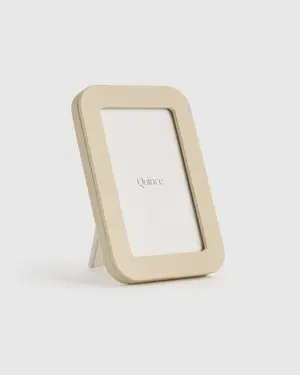 Quince Picture Frames