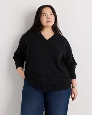 Quince Mongolian Cashmere V-neck Sweater - Black