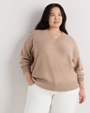 Quince Mongolian Cashmere V-neck Sweater - Oatmeal