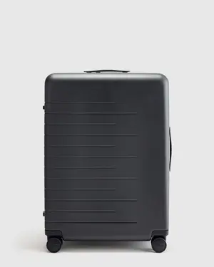 Quince Expandable Large Check-In Suitcase Black