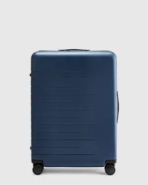 Quince Expandable Large Check-in Suitcase - Navy