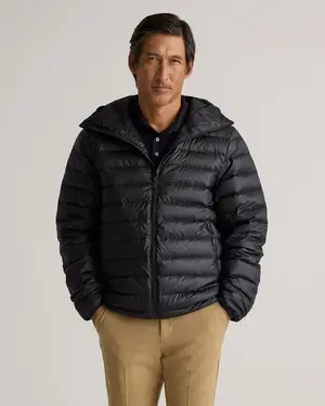Quince Lightweight Down Packable Puffer Hooded Jacket - Black