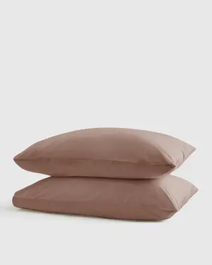 Quince Organic Crisp Percale Pillowcase Set Clay