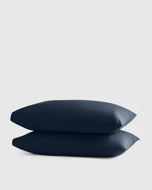 Quince Organic Crisp Percale Pillowcase Set Navy