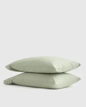 Quince Organic Crisp Percale Pillowcase Set Sage