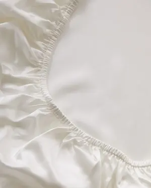 Quince Mulberry Silk Fitted Sheet - Ivory