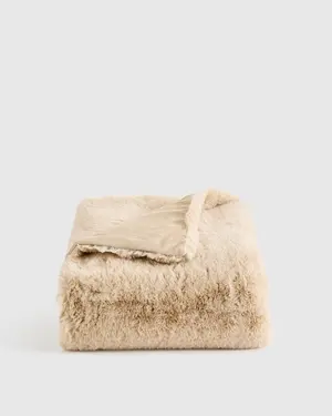 Quince Luxury Faux Fur Throw - Champagne