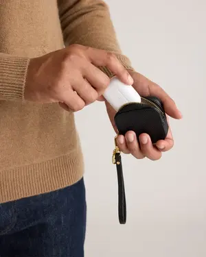Quince Italian Leather Zip Case - Black