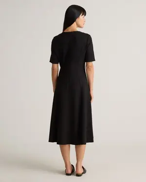 Quince Ultra-stretch Ponte Short Sleeve Midi Dress - Black