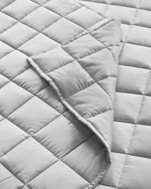 Quince Bamboo Box Quilt - Light Grey