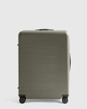 Quince Carry-on And Medium Check-in Suitcase Set - Olive