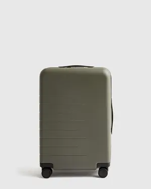 Quince Carry-on And Medium Check-in Suitcase Set - Olive