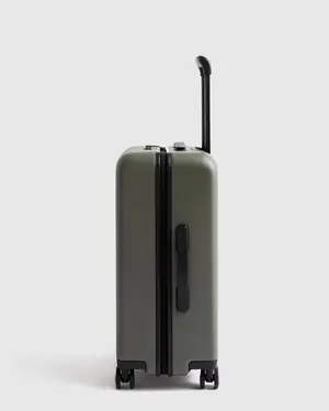 Quince Carry-on And Medium Check-in Suitcase Set - Olive