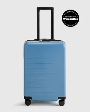 Quince Polycarbonate Carry-on Suitcase - Blue