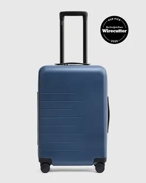 Quince Polycarbonate Carry-on Suitcase - Navy