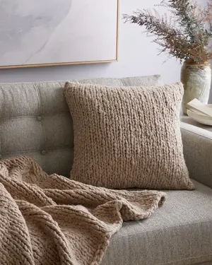 Quince Chunky Hand Knit Wool Pillow Cover - Neutral