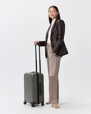 Quince Carry-on Suitcase - Olive