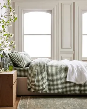Quince Organic Crisp Percale Gingham Deluxe Bedding Bundle