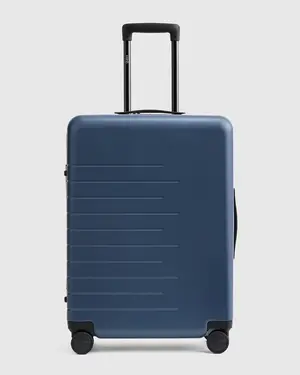 Quince Expandable Medium Check-in Suitcase - Navy