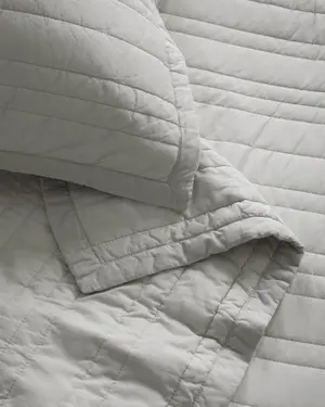 Quince Stripe Stitch Quilt - Light Grey