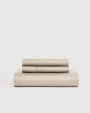 Quince Signature Giza Cotton Sateen Fitted Sheet Set Sand