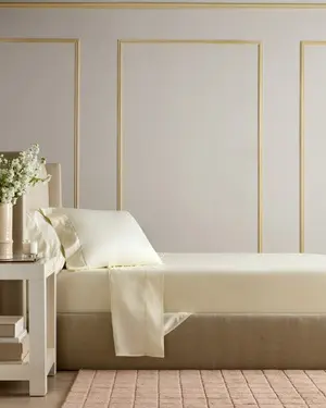 Quince Signature Giza Cotton Sateen Deluxe Bedding Bundle - Ivory
