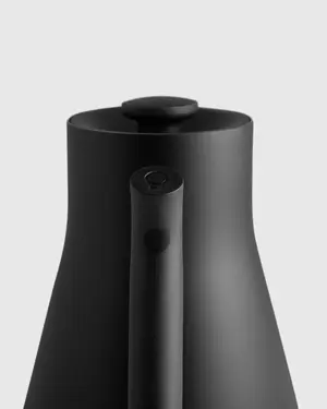 Quince Fellow Corvo Ekg Pro Electric Kettle - Black