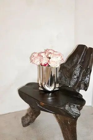 HUEGAH HOME Esmee Vase