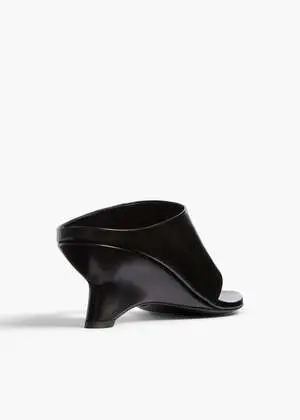 Khaite Marlow Mule In Glazed Leather - Black
