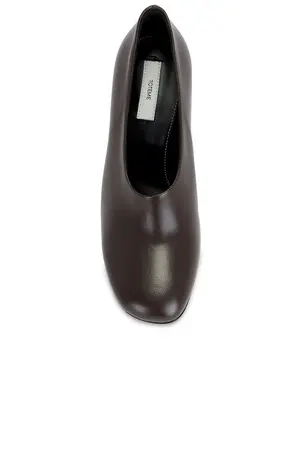 TOTEME Contour Nappa Pumps - Bark