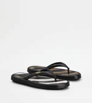 TOD'S Leather Thong Sandals