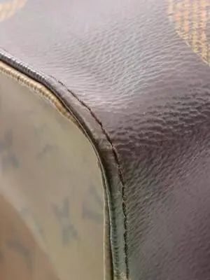 LOUIS VUITTON 2019 Monogram Reverse Giant Onthego Gm Satchel - Brown