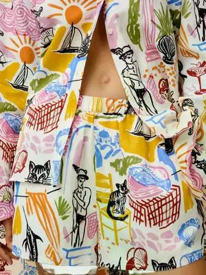 Closed Printed Shorts - White