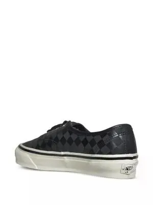 VANS Authentic Low-top Sneakers