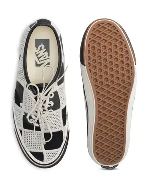 VANS Lx Authentic 44 Sneakers - Black/egret