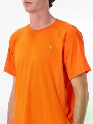 Nike Wildsee Logo Detail T-shirt - Orange