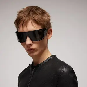 Gucci Mask Frame Sunglasses