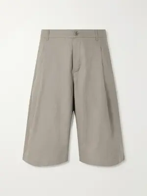 A KIND OF GUISE Juno Straight-leg Pleated Shorts - Green