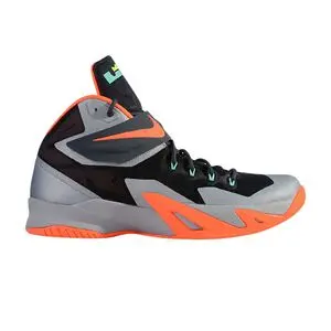 Nike Zoom Soldier 8