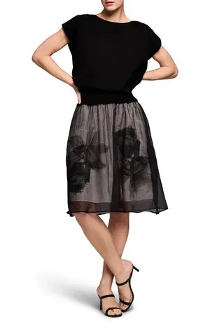 NIC+ZOE Embroidered Mesh Skirt