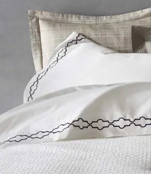 PEACOCK ALLEY Biagio Jacquard Decorative Pillow - Pearl
