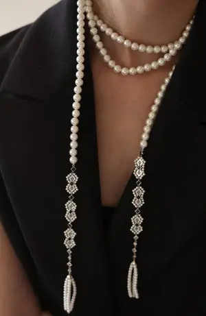 RETRO CHIC Art Deco Long Necklace