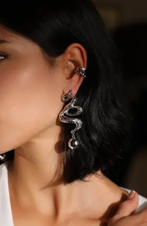 RETRO CHIC Wave Dangle Earrings