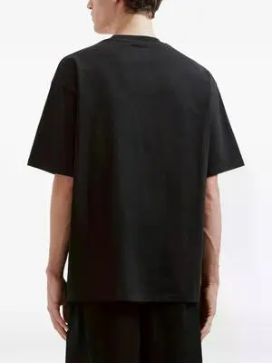 Izzue Graphic Print T-shirt - Black