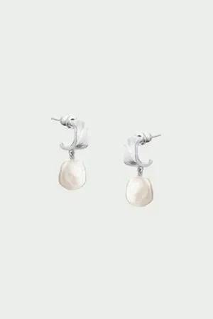 TUTTI Freshwater Pearl Drop Earrings - Silver