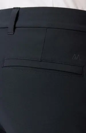 Mizzen+main Helmsman Performance Golf Shorts - Black Solid